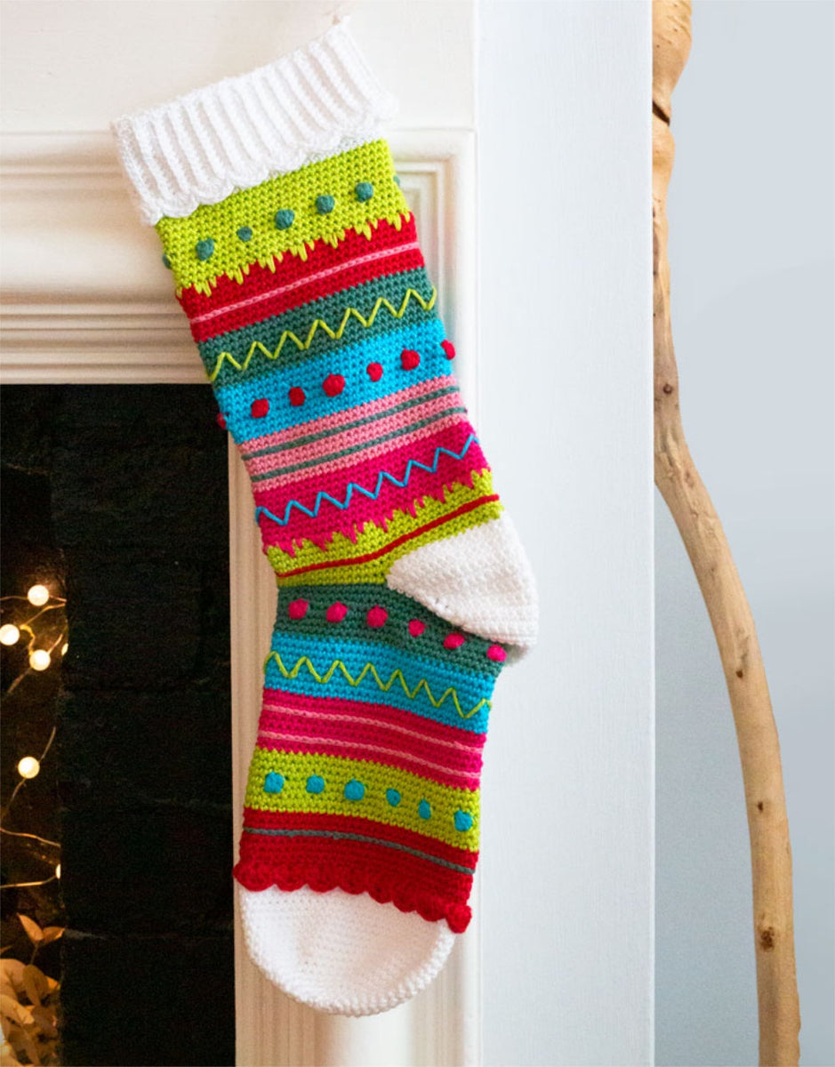 Christmas Stocking Crochet Kit, Make Me Roar – Clothkits