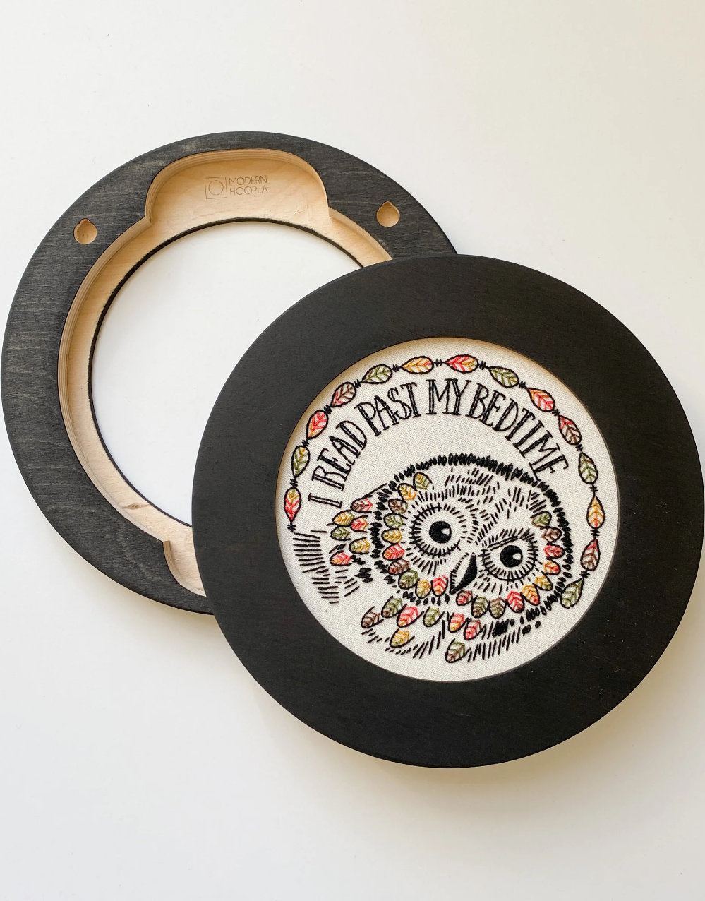 Circular Embroidery Hoop Wooden Frame, Modern Hoopla – Clothkits