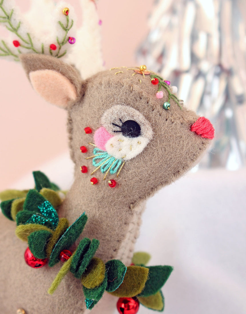 Bobbin the Deer / Reindeer Ornament Embroidery Pattern Booklet, Sewyea ...