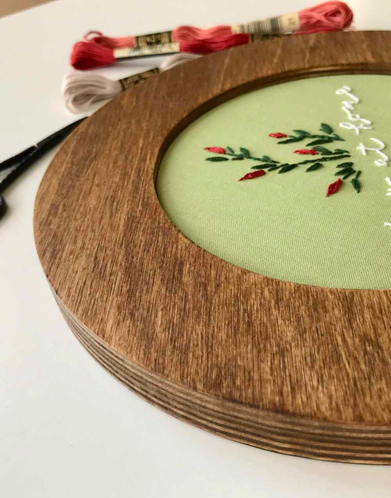 Circular Embroidery Hoop Wooden Frame, Modern Hoopla – Clothkits