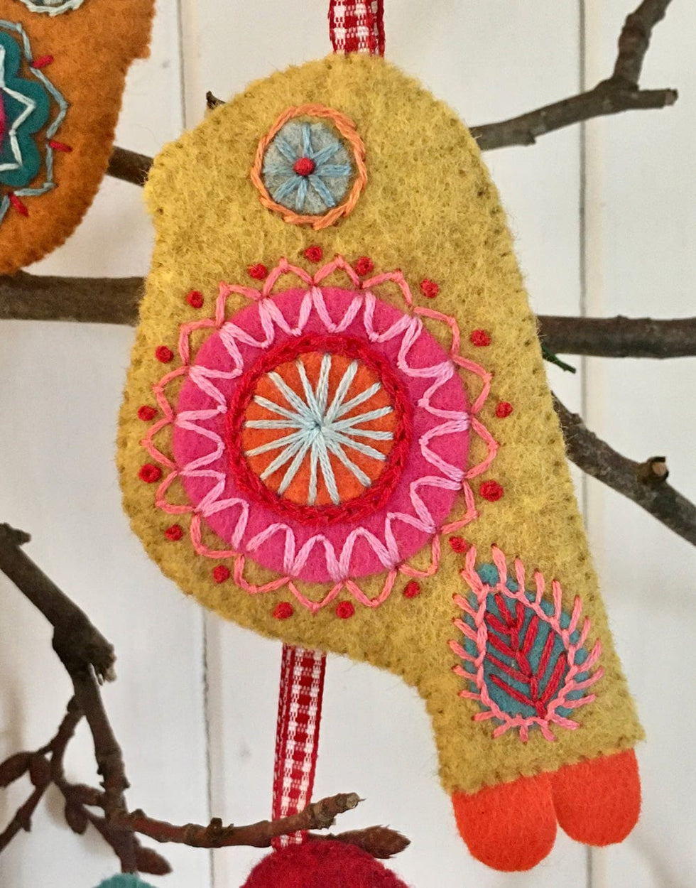 1960s Bird Collection, Nancy Nicholson Embroidery Kit – Clothkits