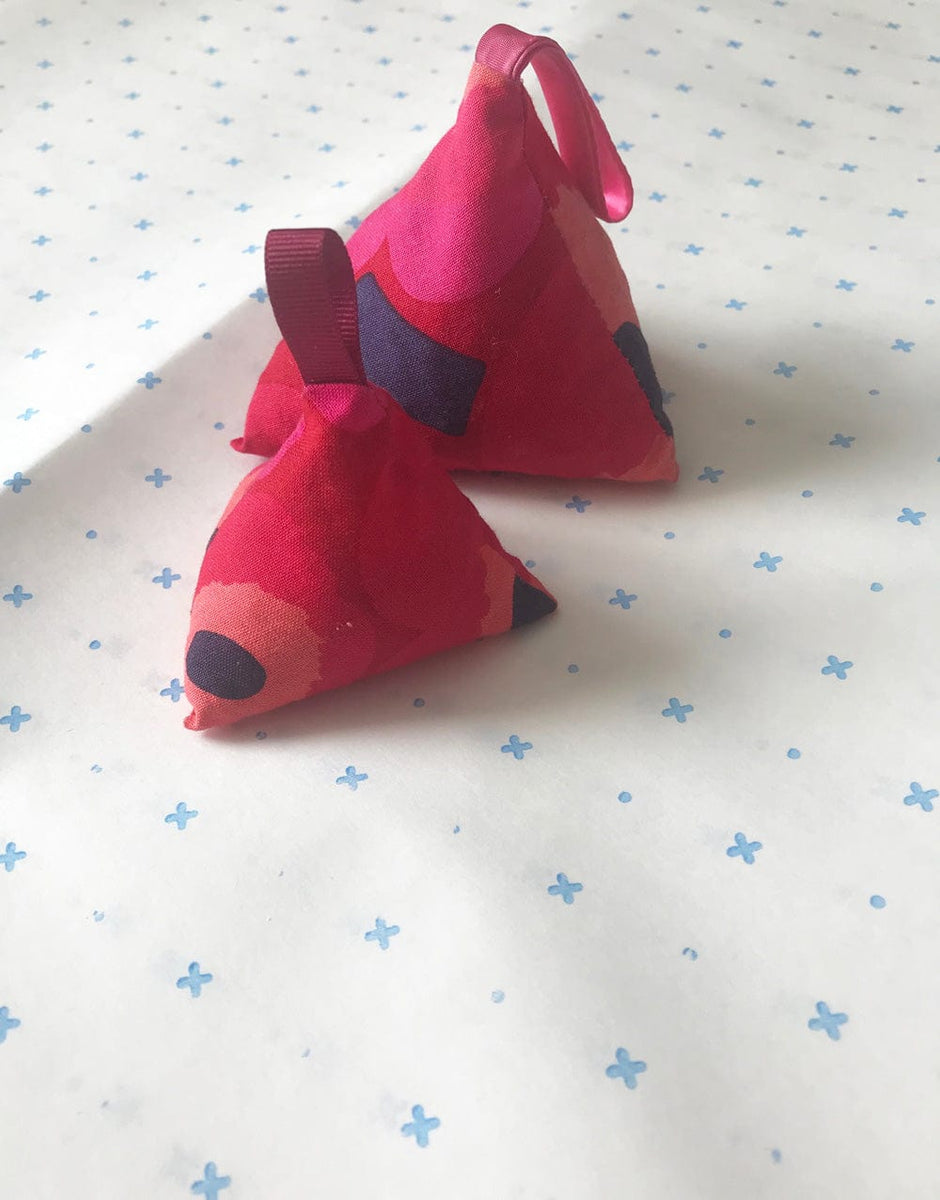 Spot & Cross Sewing Pattern Paper – Clothkits