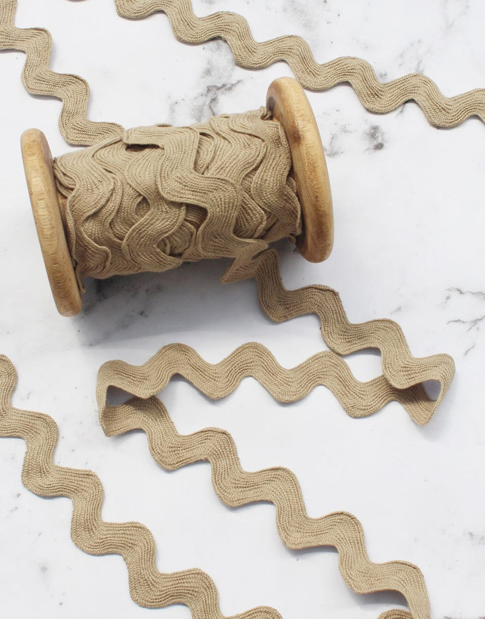 Ric Rac Trim, Various Colours, Large – Clothkits