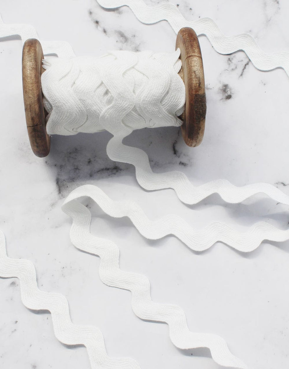 Ric Rac Trim, Various Colours, Large – Clothkits