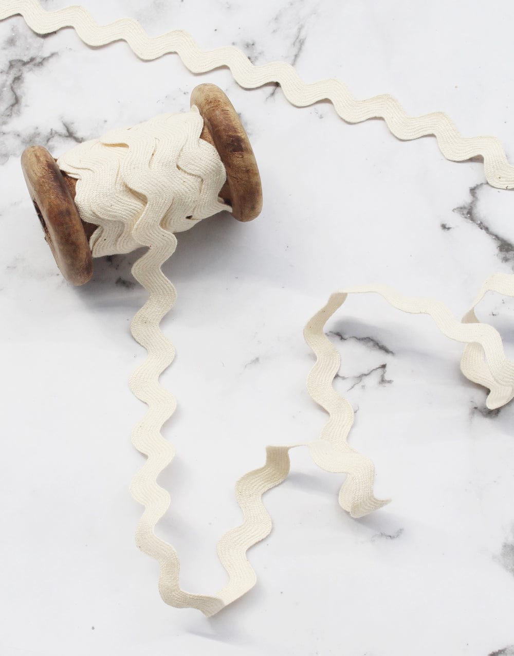 Ric Rac Trim, Various Colours, Medium – Clothkits