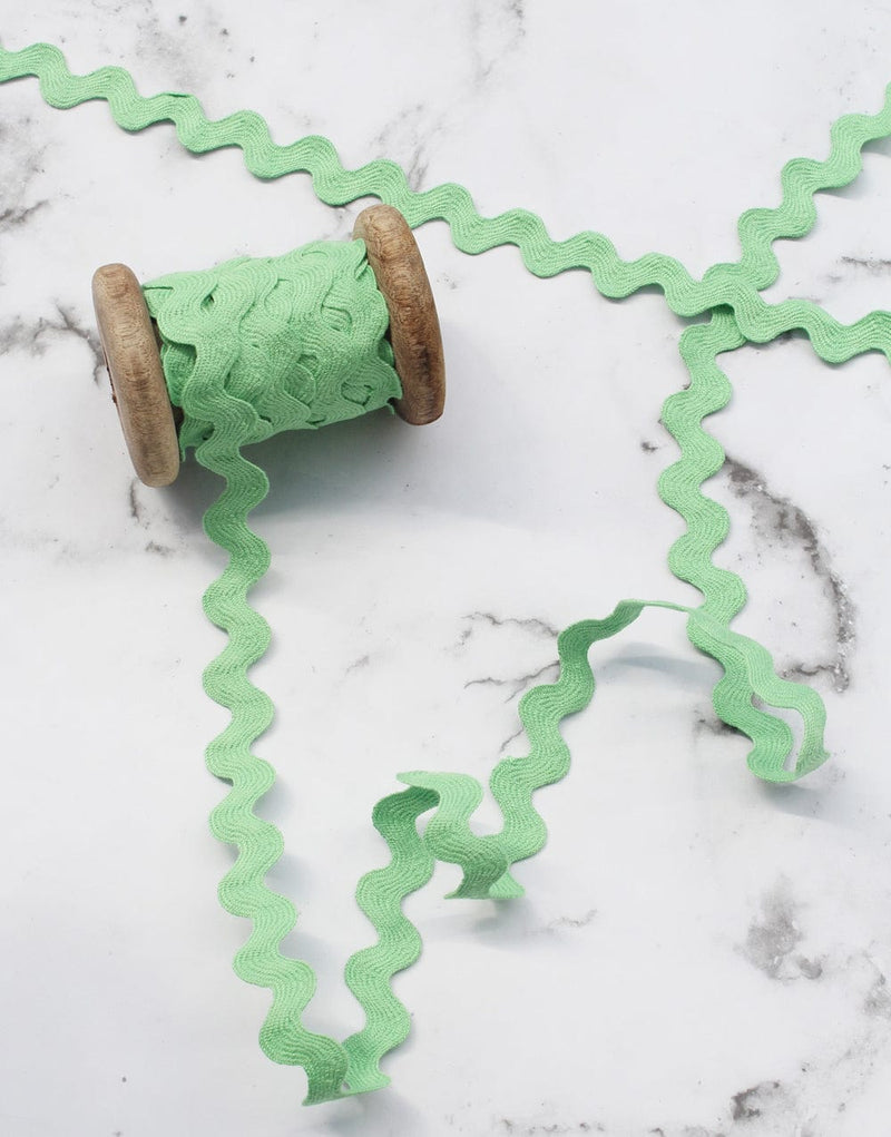 Ric Rac Trim, Various Colours, Medium – Clothkits