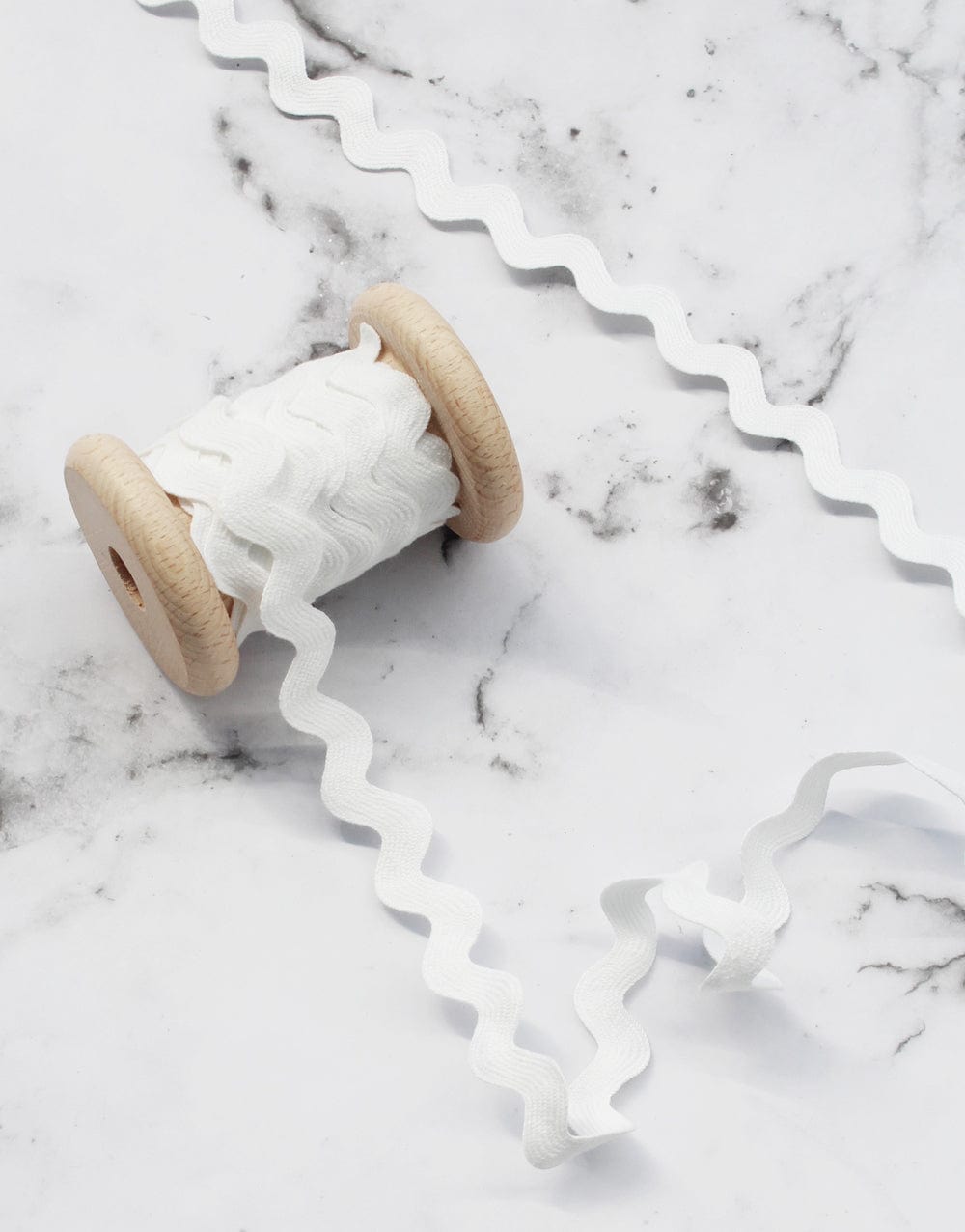 Ric Rac Trim, Various Colours, Medium – Clothkits