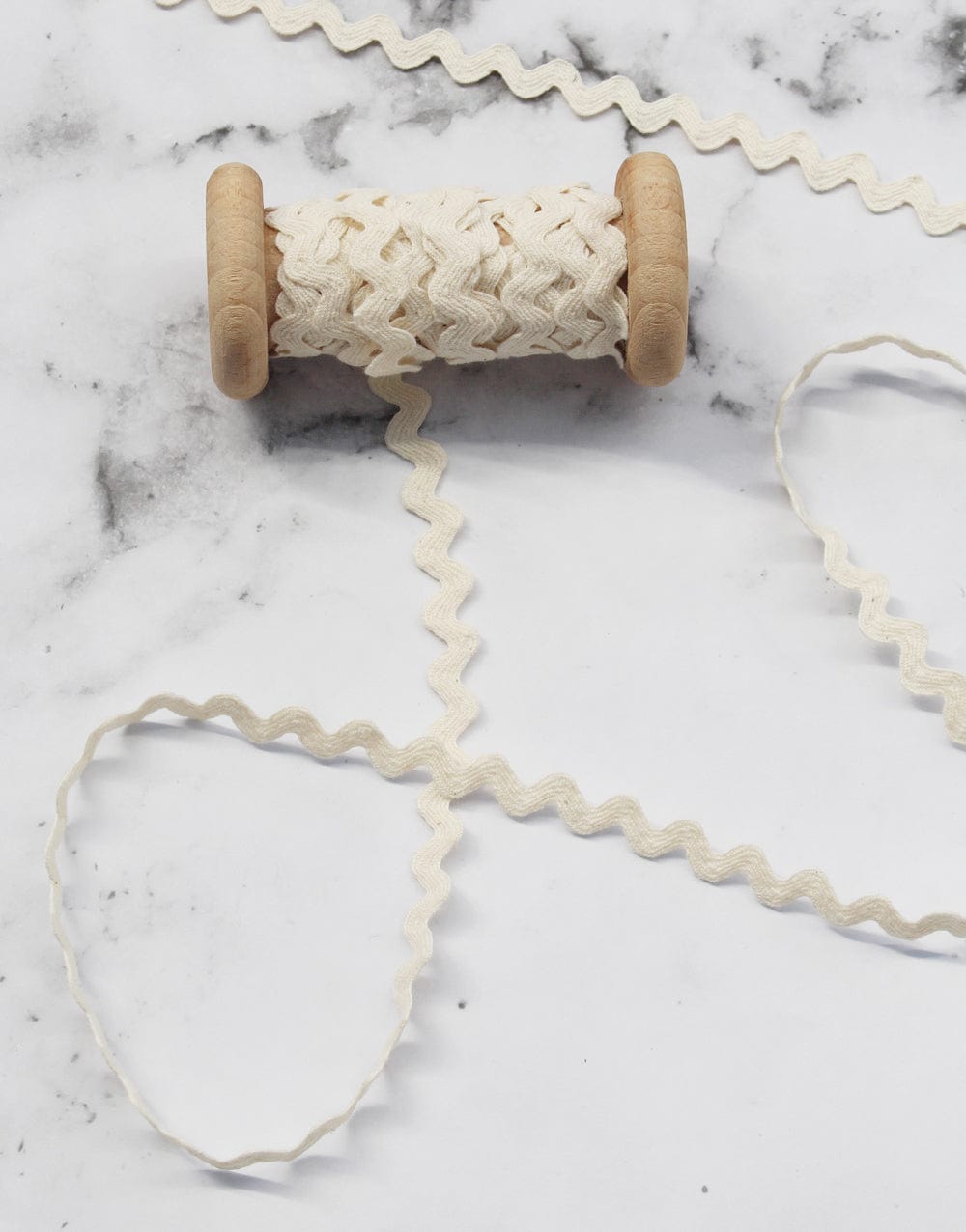 Ric Rac Trim, Various Colours, Small – Clothkits