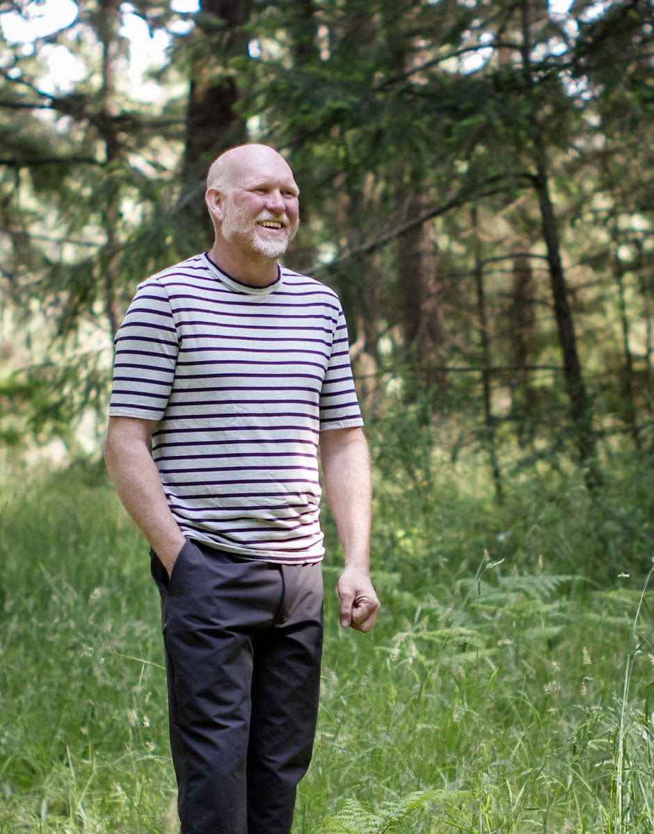 Strathcona Men's T-shirt Sewing Pattern, Thread Theory – Clothkits